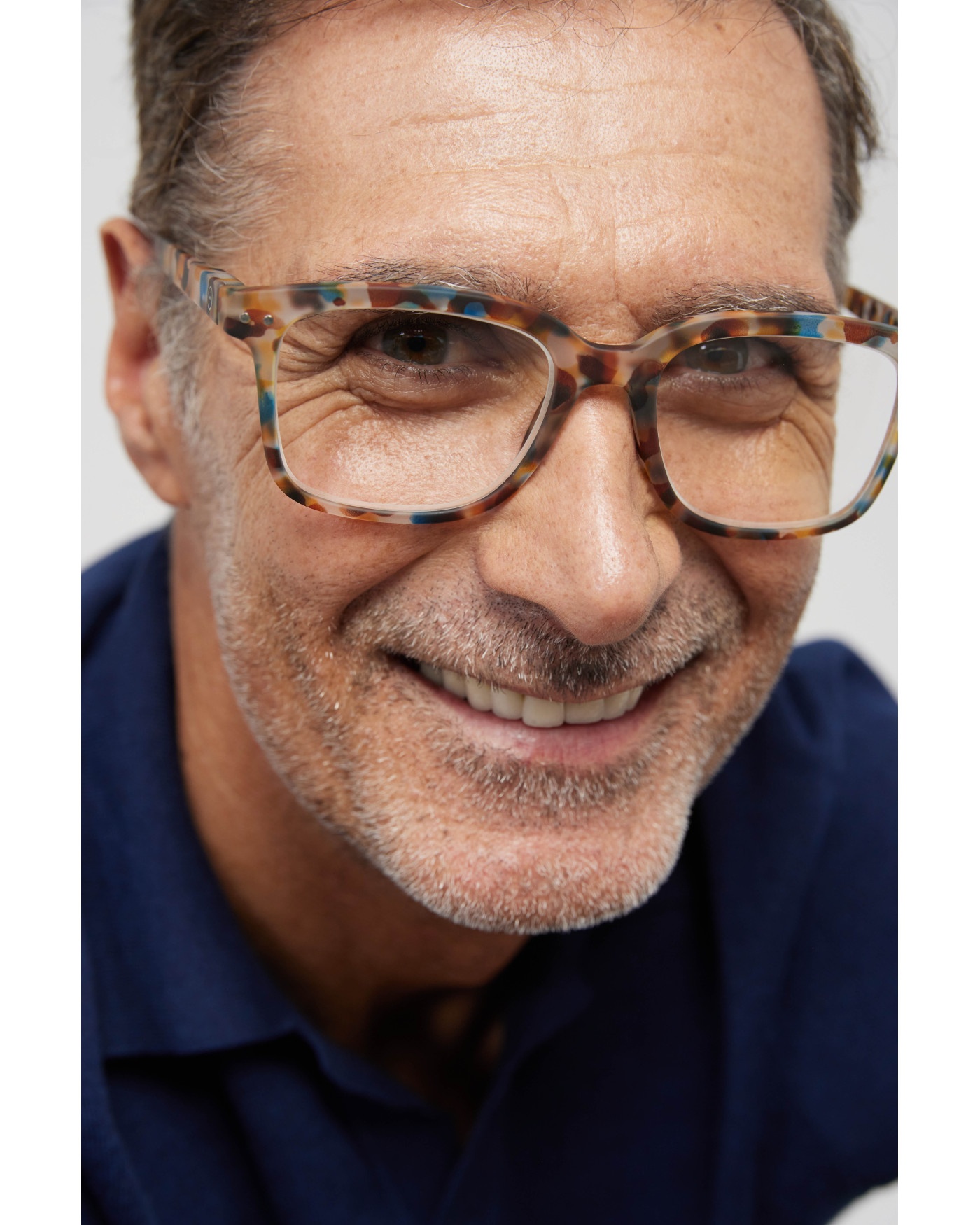 Izipizi Model L Reading Glasses Blue Tortoise - Collective Home Store